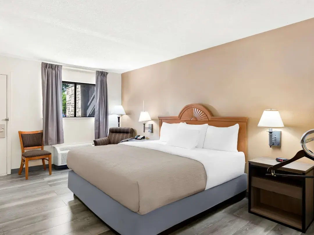 Quality Inn Cleveland Airport - North Olmsted