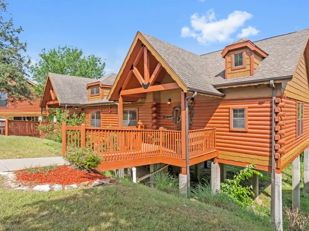 Jacuzzi Tub And Gas Fireplace - Tranquil Cabin Escape - Branson, MO