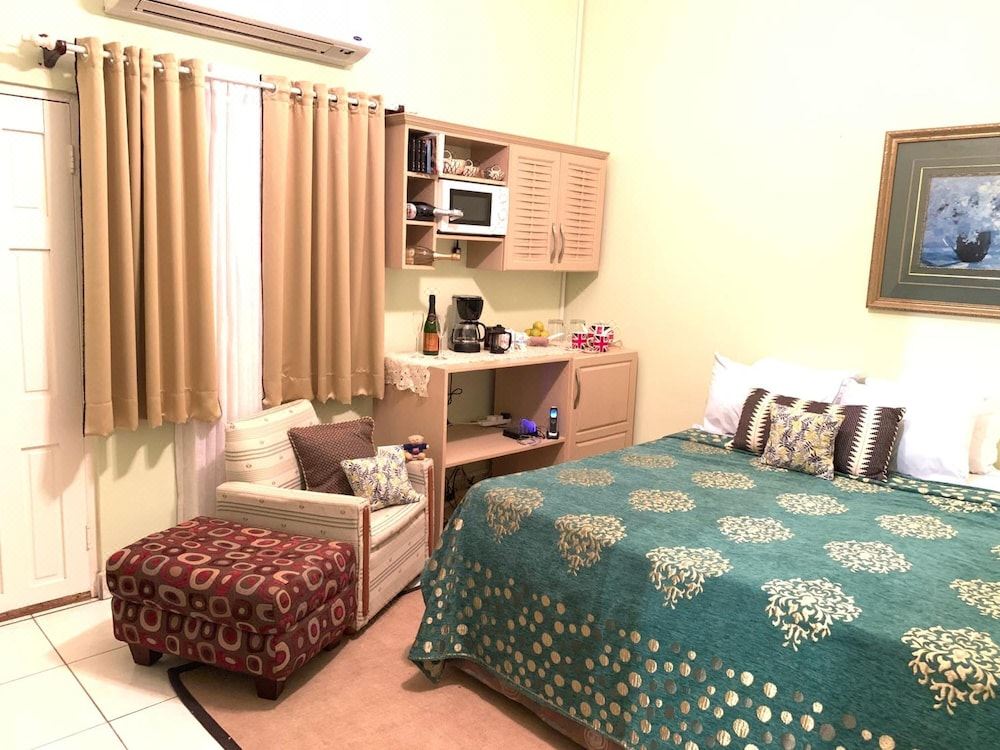 Rnm The Clubhouse, Grenada - Grenada