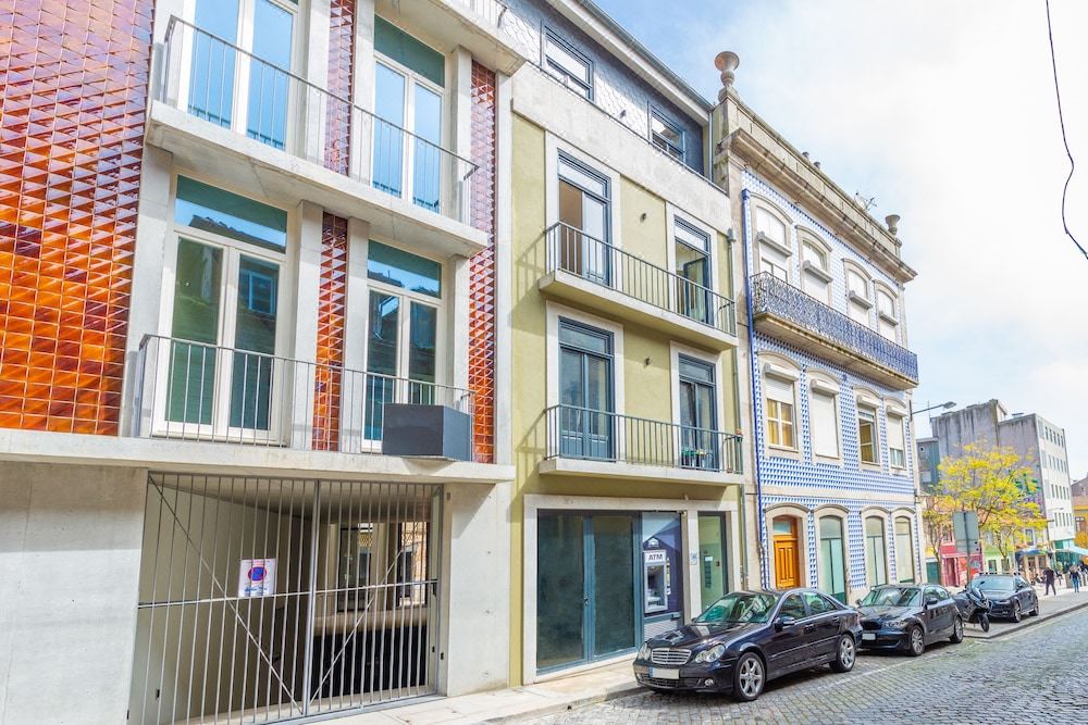 12 Sweet Caroline - Porto