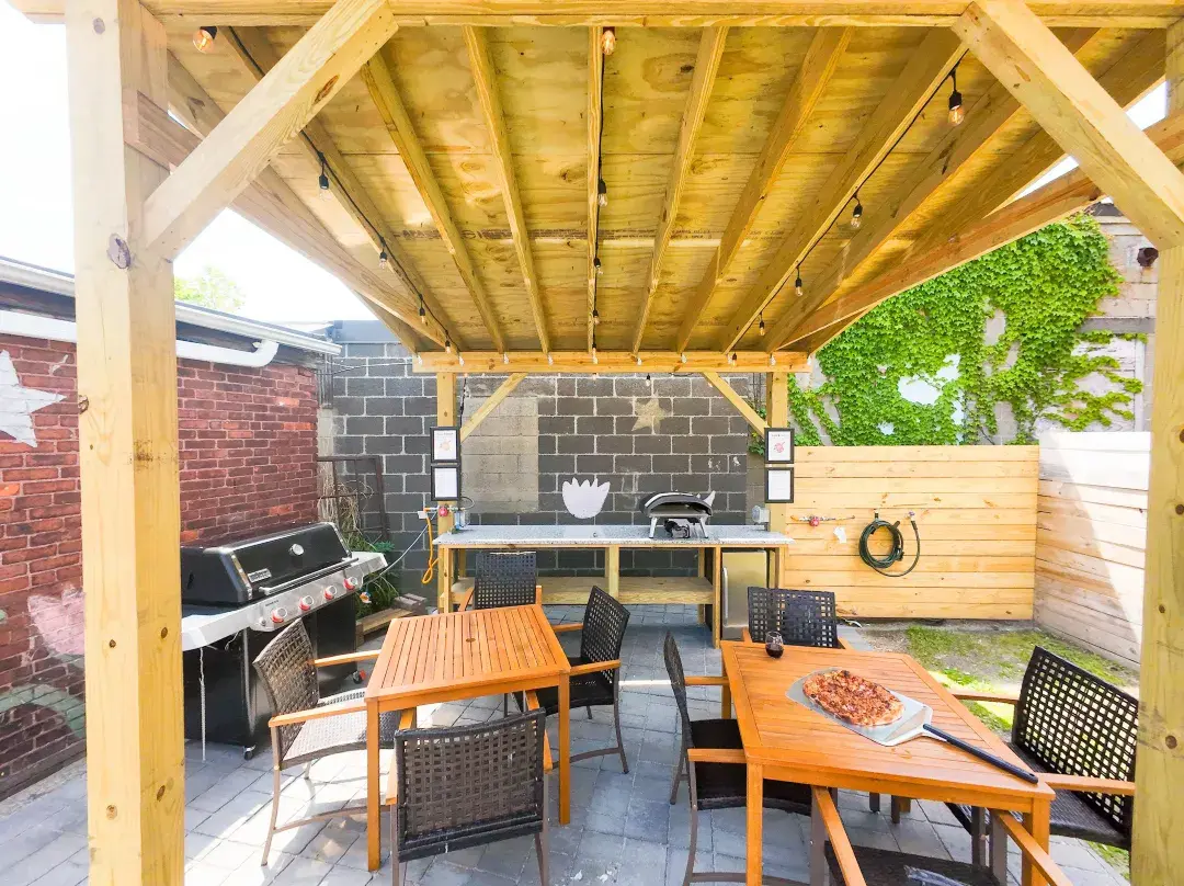 Breathtaking City Views And Private Deck - Stunning Urban Oasis - Providence, RI