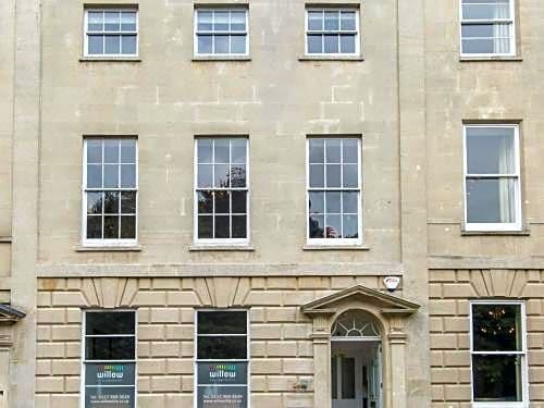 3 Berkeley Square Guesthouse - Brístol