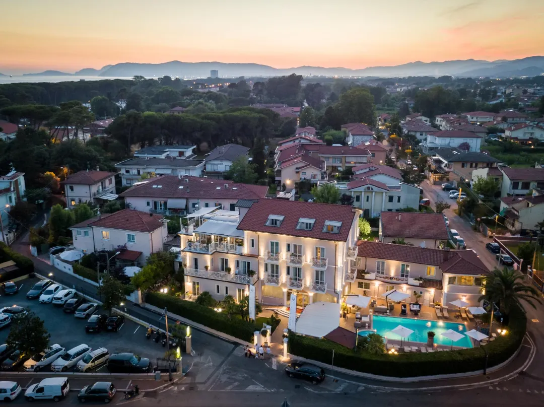Hotel Luna - Massa