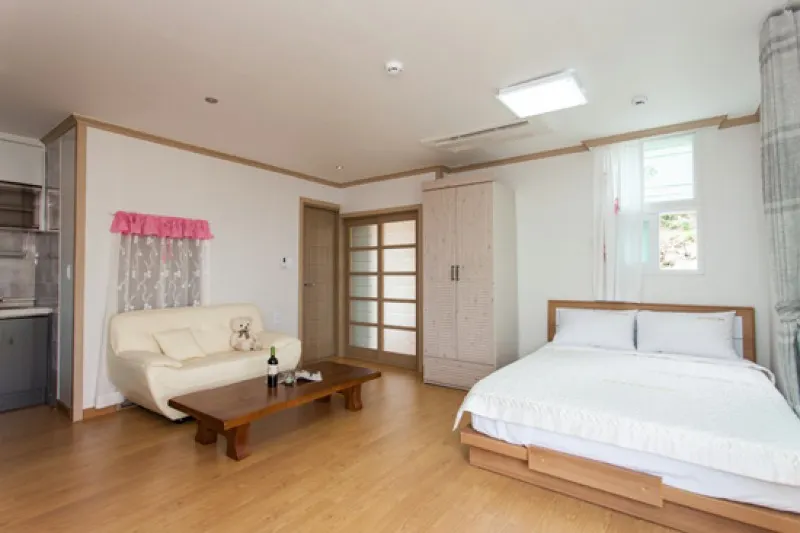 Gyeongju Jusangjeolli Pension - 慶州