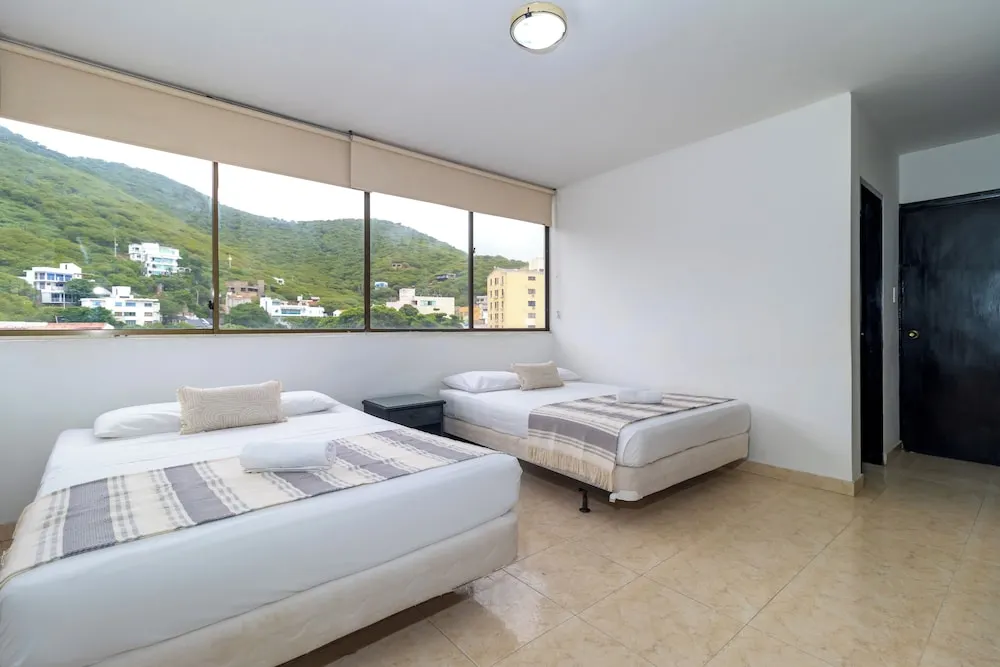 Hotel Axis Inn By Geh Suites - Santa Marta
