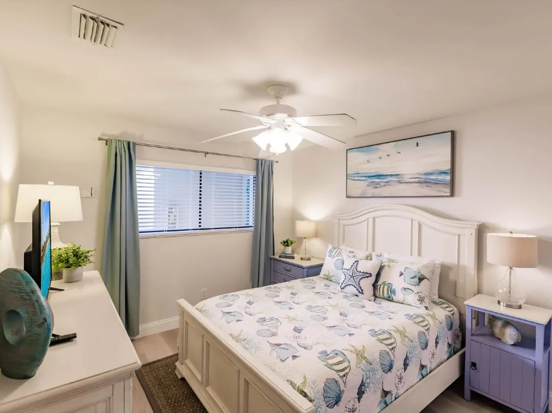 Canal View And Heated Complex Pool - Charming Coastal Haven - Bonita Springs, FL