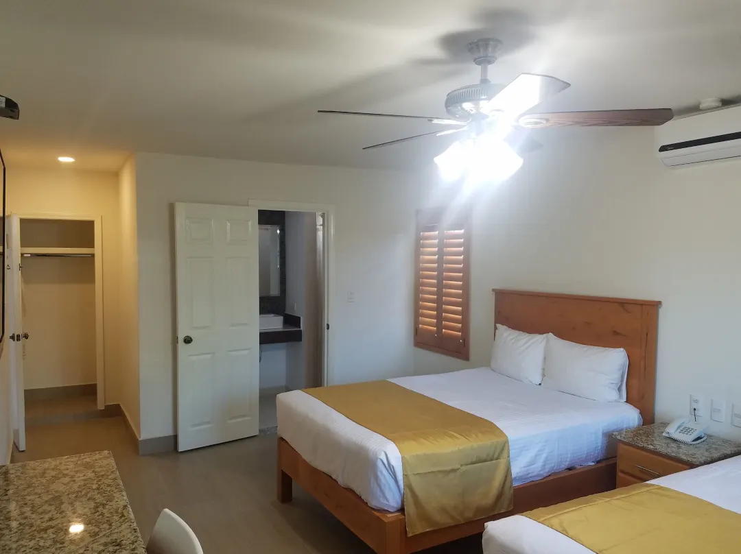 Hotel Quinta - San Diego, CA