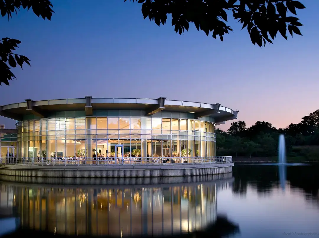 Doubletree Suites By Hilton & Conference Center Chicago - Downers Grove - Oak Brook, IL