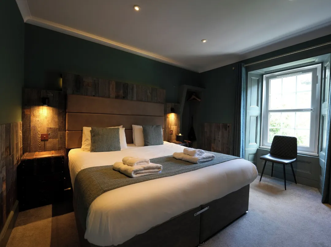 The Whisky Vaults - Loch Awe