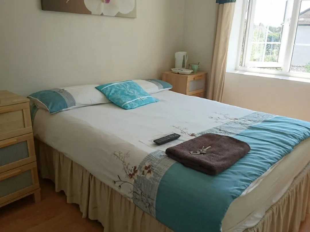 En Suite Shower Room Double Room With 1 Double - Hayes