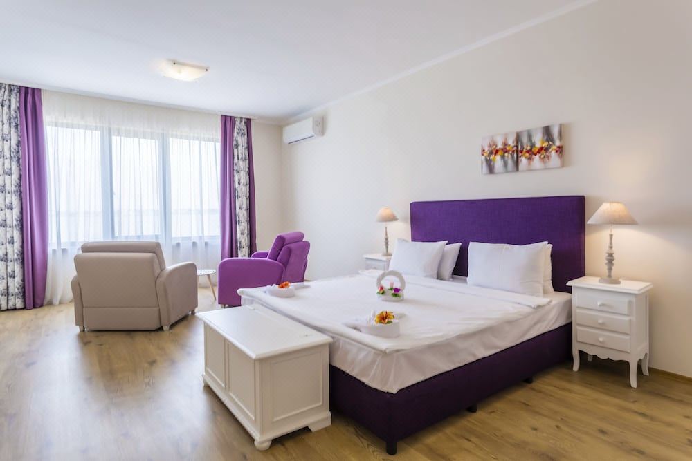 Gardenia Beach Palace Aparthotel - Pomorie