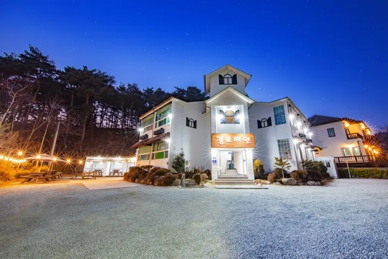 Gangneung Gyeongpo Pine Pension - Gangneung-si
