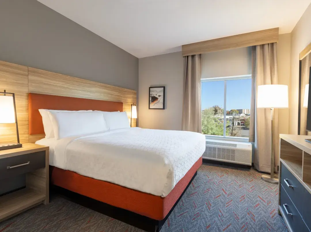 Candlewood Suites Morristown West - Morristown, TN