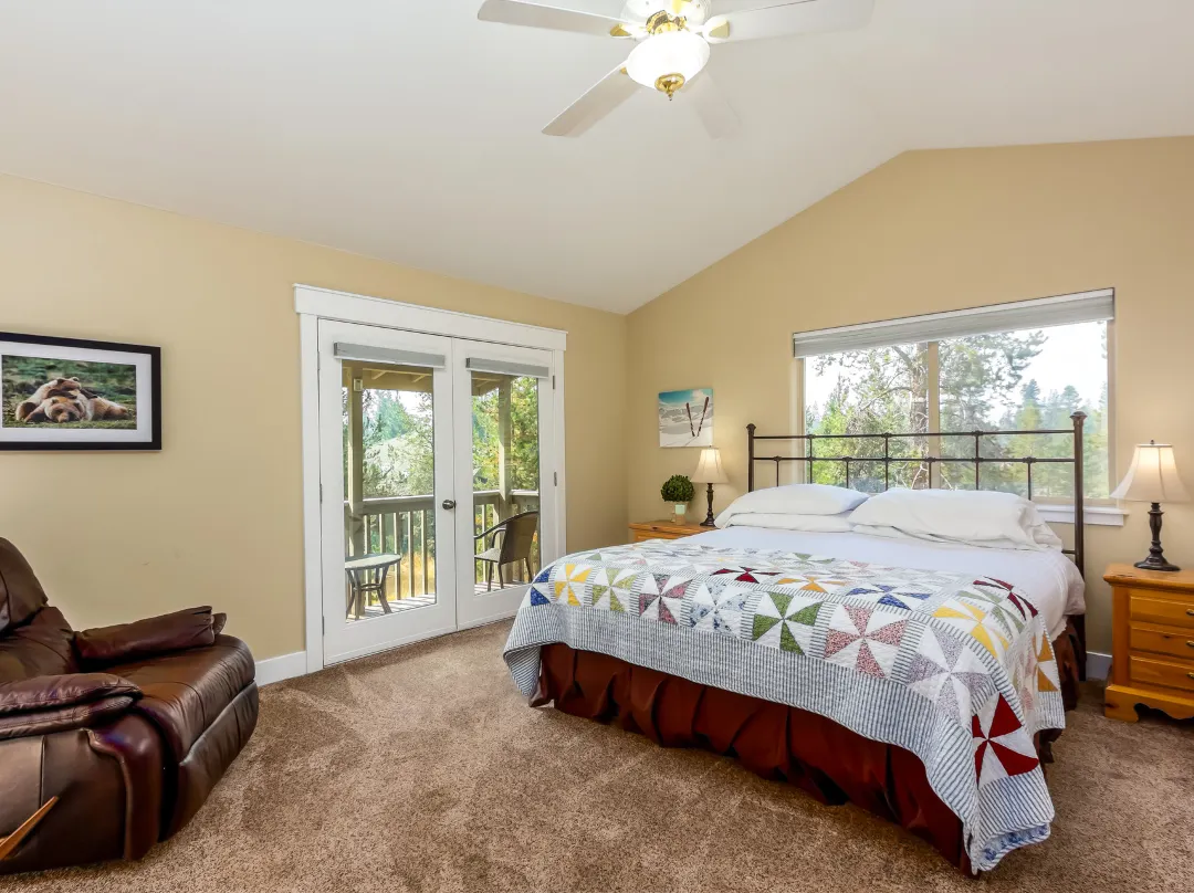 Private Hot Tub And Gourmet Kitchen - Spacious Mountain Getaway - 선리버