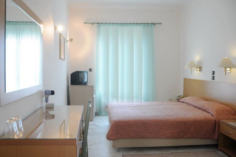 Katerina Hotel - Aegina - Эгина