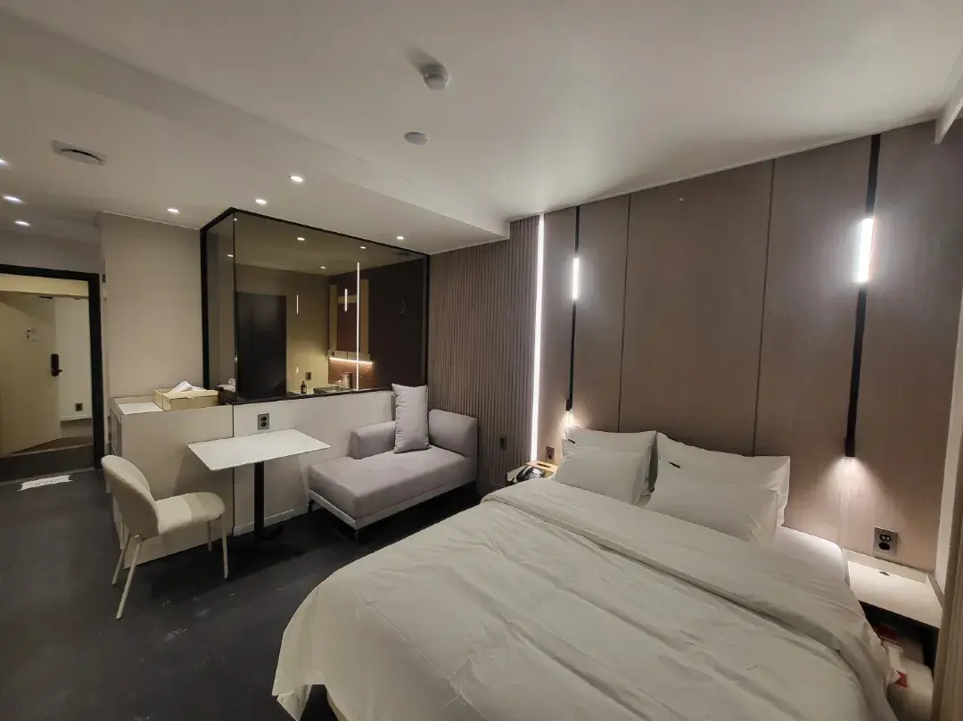 Bucheon Brown Dot Sangdong Branch - 상동