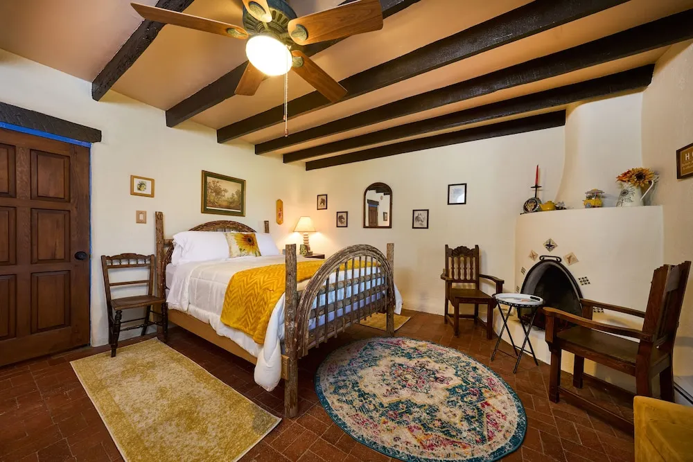 Loba Luna Bed & Breakfast - Rio Rancho, NM