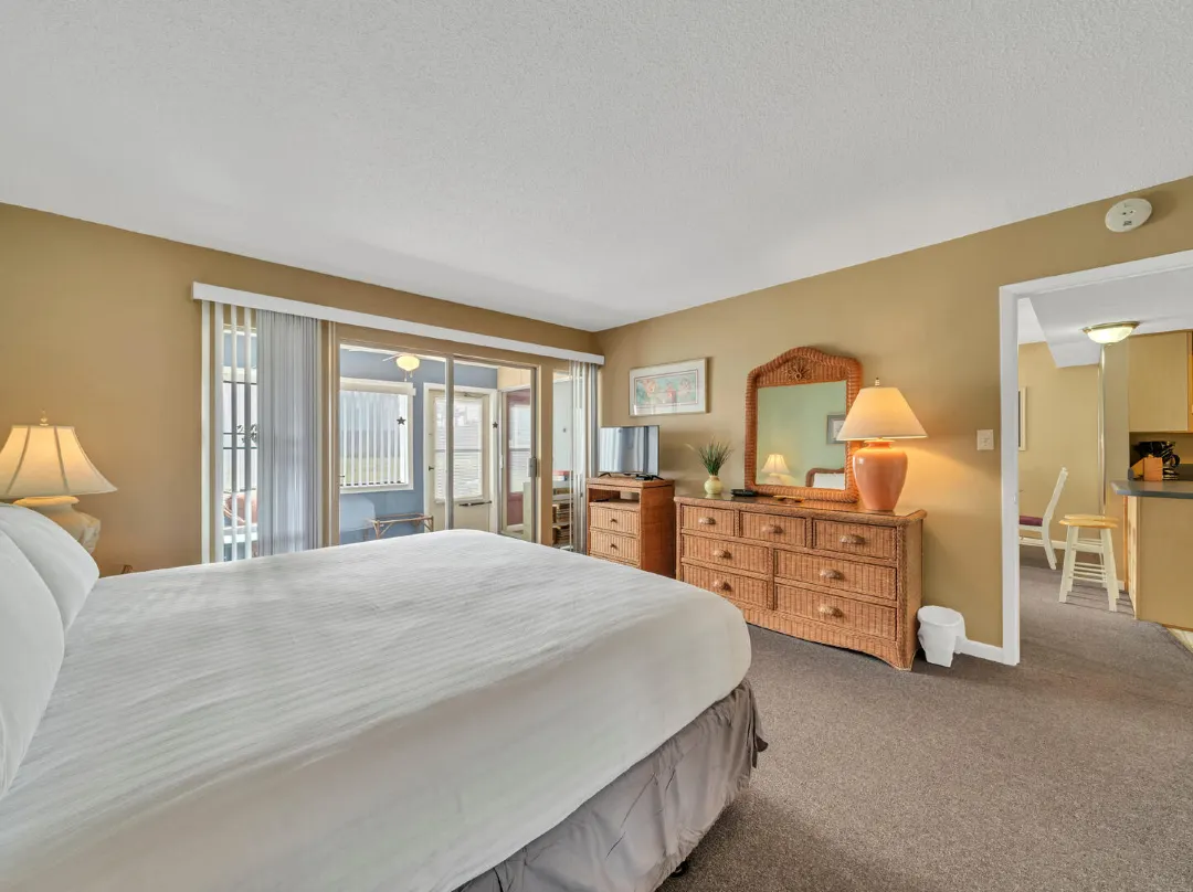 Access To Private Beach And Patio - Charming Coastal Retreat - Destin, FL