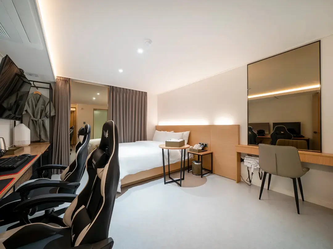 S1 Hotel