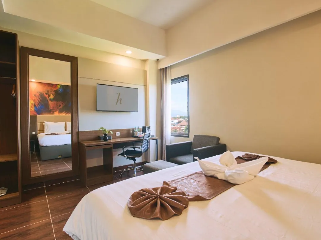 Horison Ultima Sayaga Cibinong - Bogor