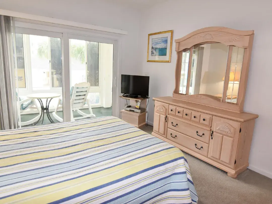 Tennis Courts And Six Pools - Inviting Coastal Getaway - Cherry Grove Beach, SC