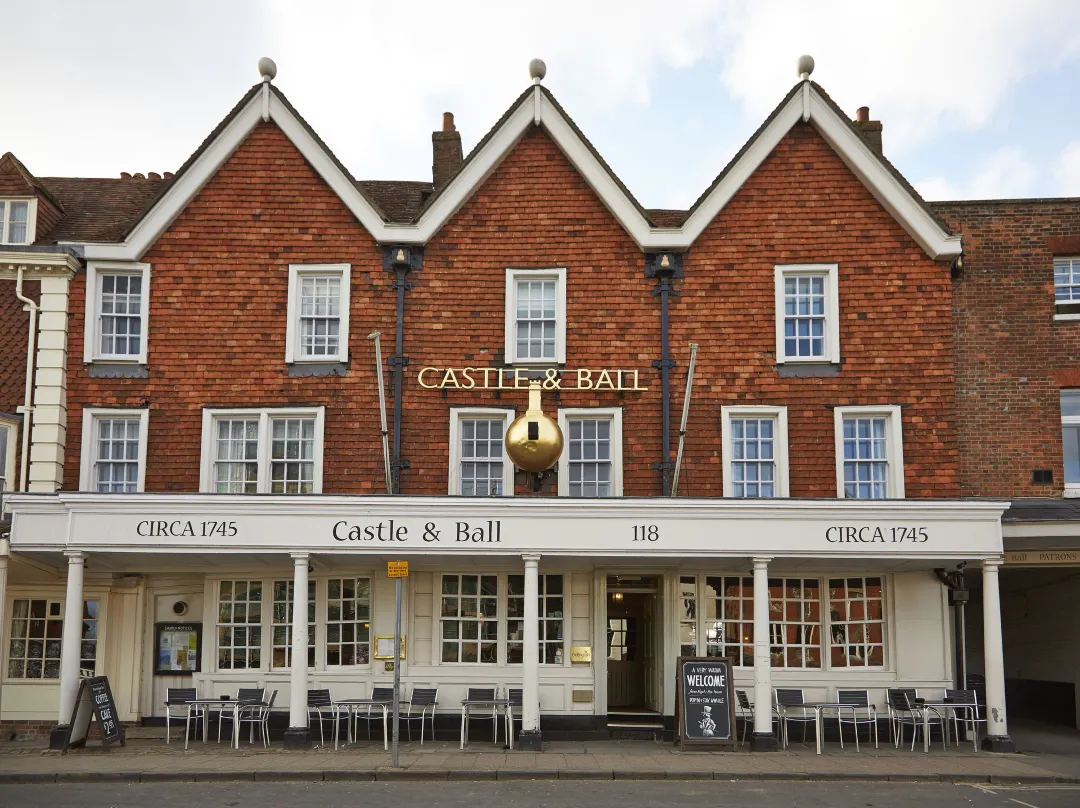 Castle And Ball By Greene King Inns - Marlborough
