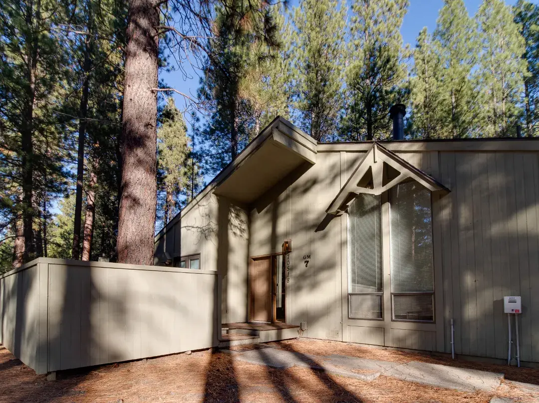 Serene Retreat - Wifi, Tree Views, Homey Environment - Hoodoo Ski Area, OR