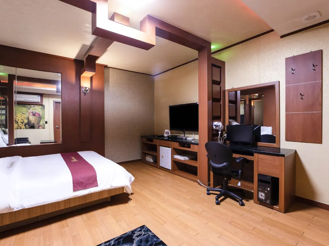 Suwon  Herb Motel - 천안시
