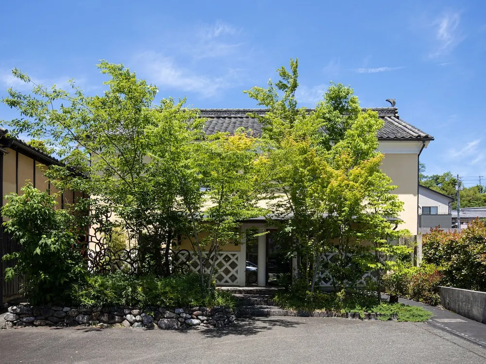 Uchiko-inn Kura - Ozu