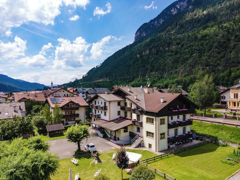 Suà n Hotel - Ziano di Fiemme