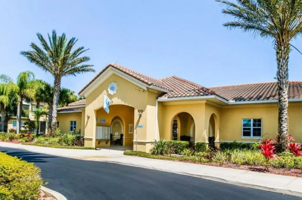Community Pool And Game Room Access - Charming Family Haven - Celebration, FL