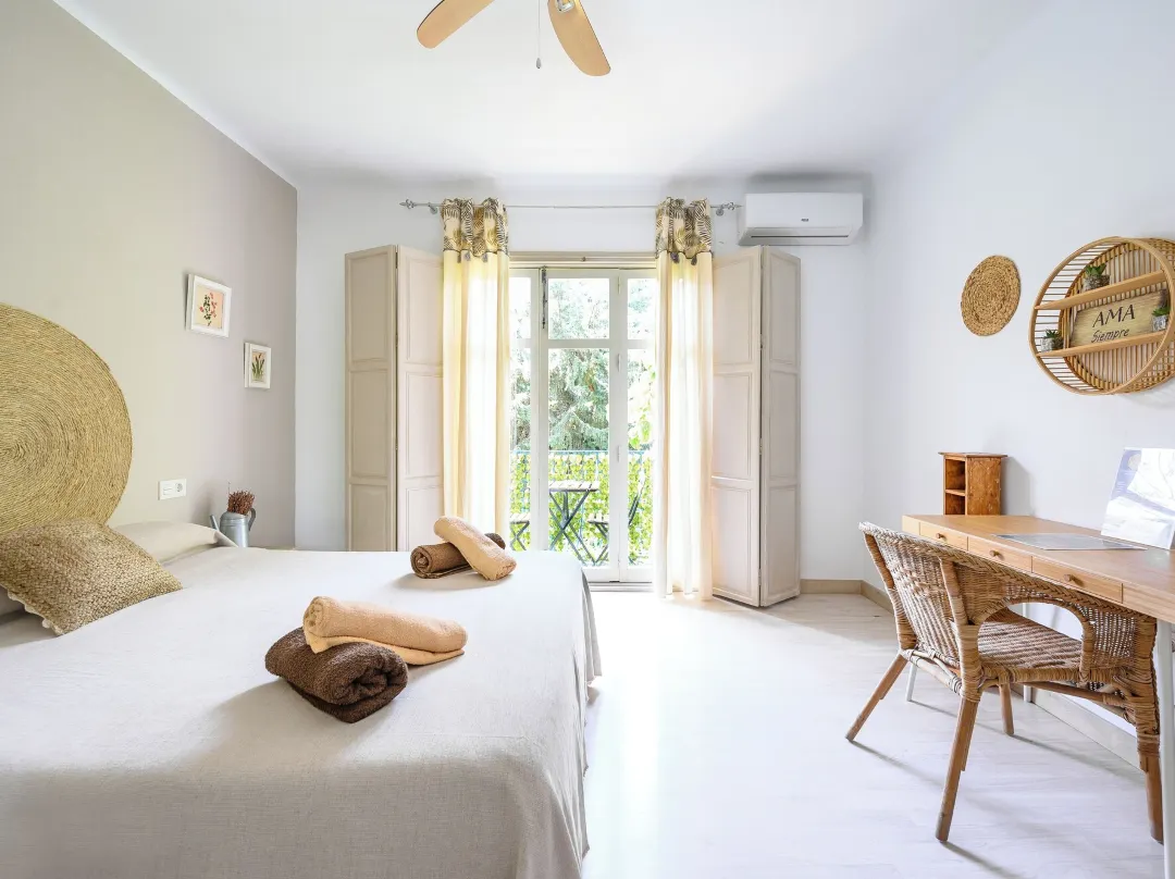 Blue Castle Guesthouse - Málaga