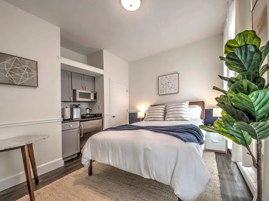 Bright Studio In Gorgeous Brownstone - Boston, MA