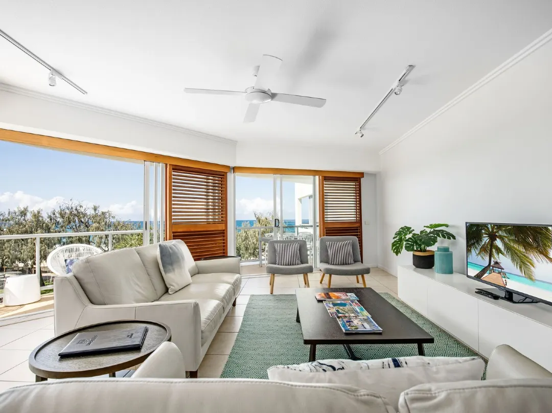 Rolling Surf Resort Sunshine Coast - Sunshine Coast Queensland, Australia