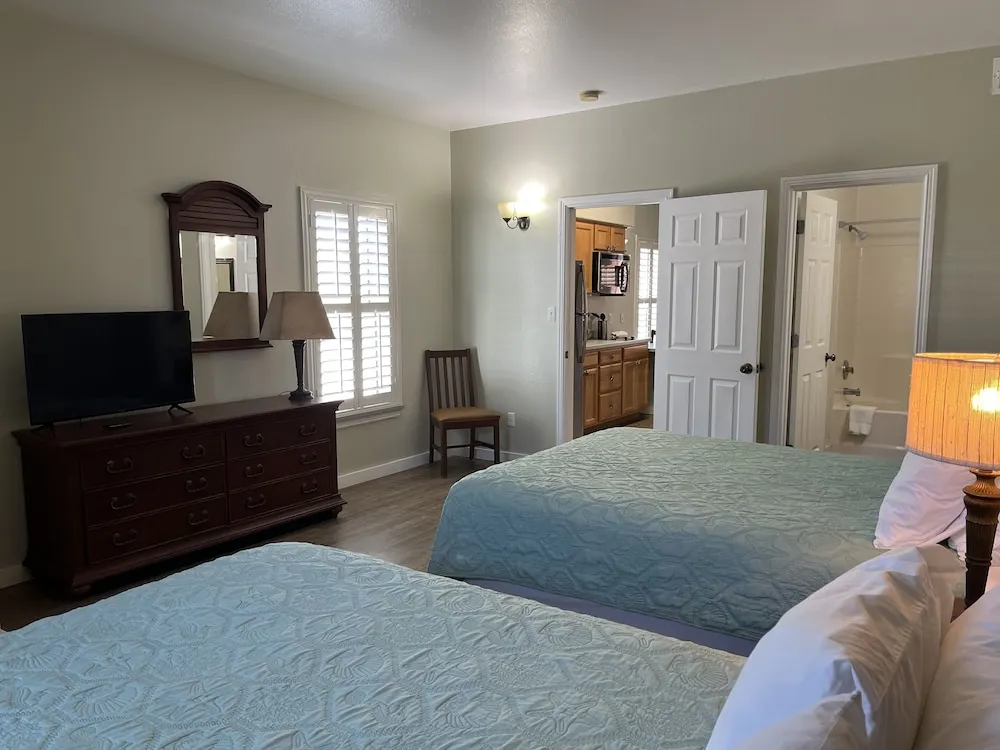 Seashell Village Resort Near The Beach With Kitchens - Texas