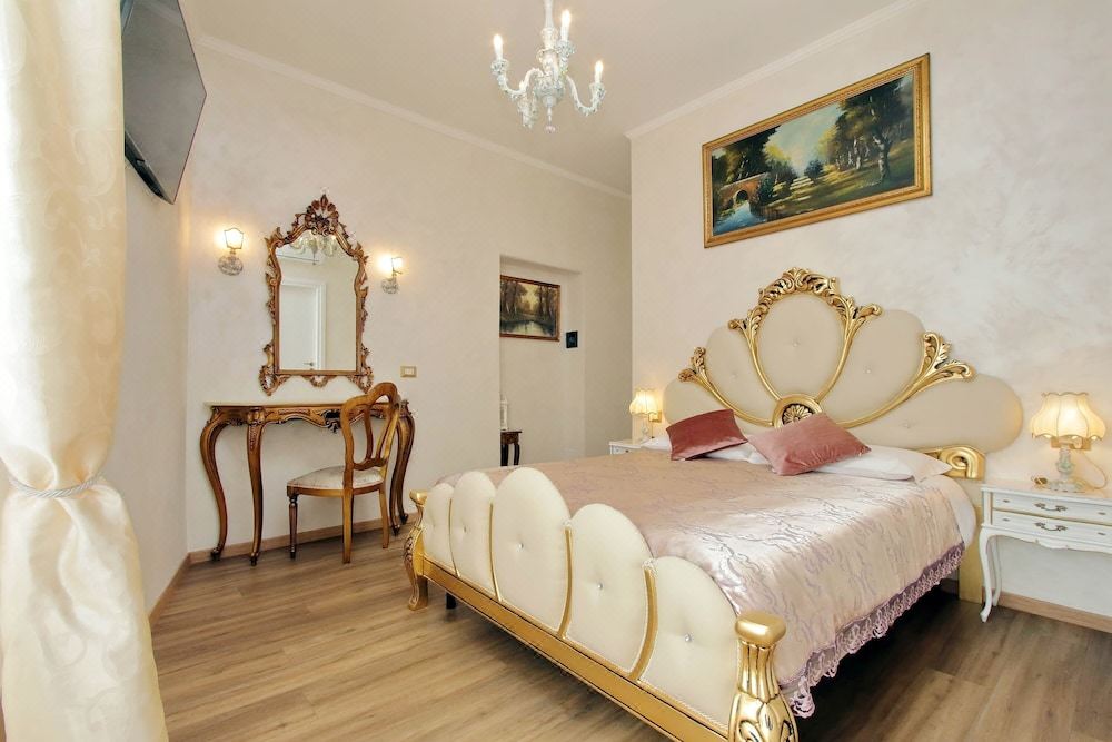 Just Chilling Suite - Rome