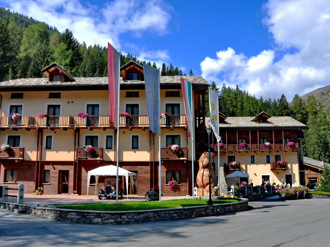 Hotel Boton D'or & Wellness A La Thuile - La Thuile