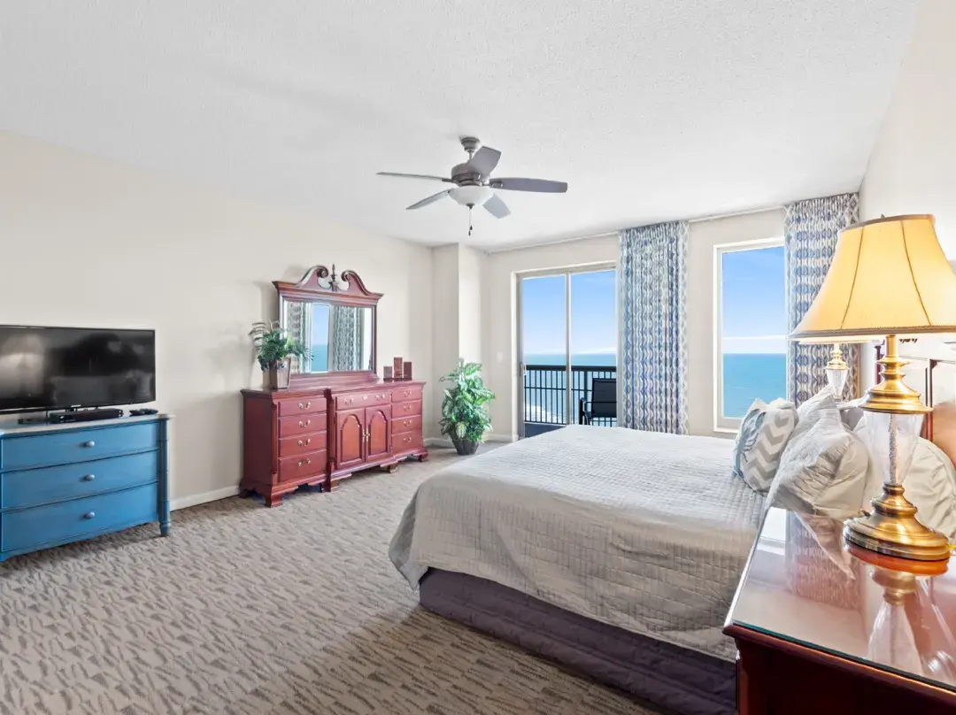Stunning Views And Heated Bi-level Pool - Luxurious Oceanfront Retreat - Myrtle Beach
