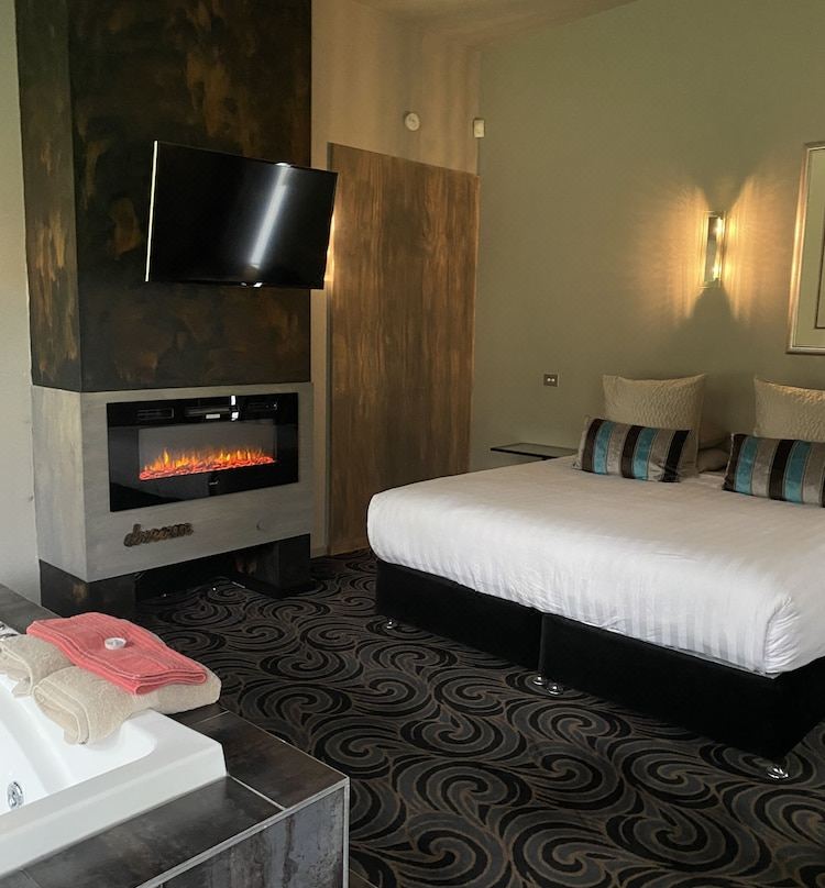 Spa Suites At Raven - Hepburn Springs