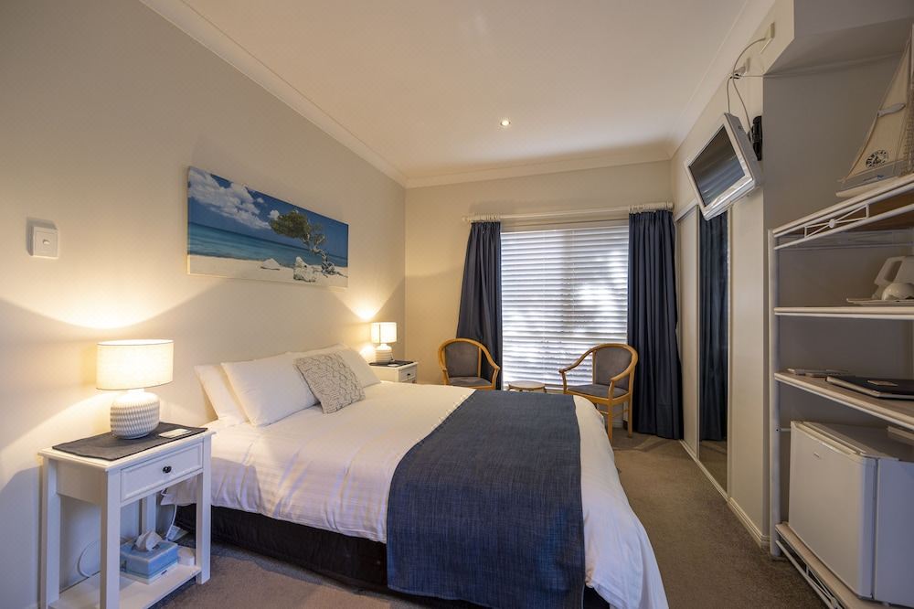 Beachhouse Bed And Breakfast - Brisbane