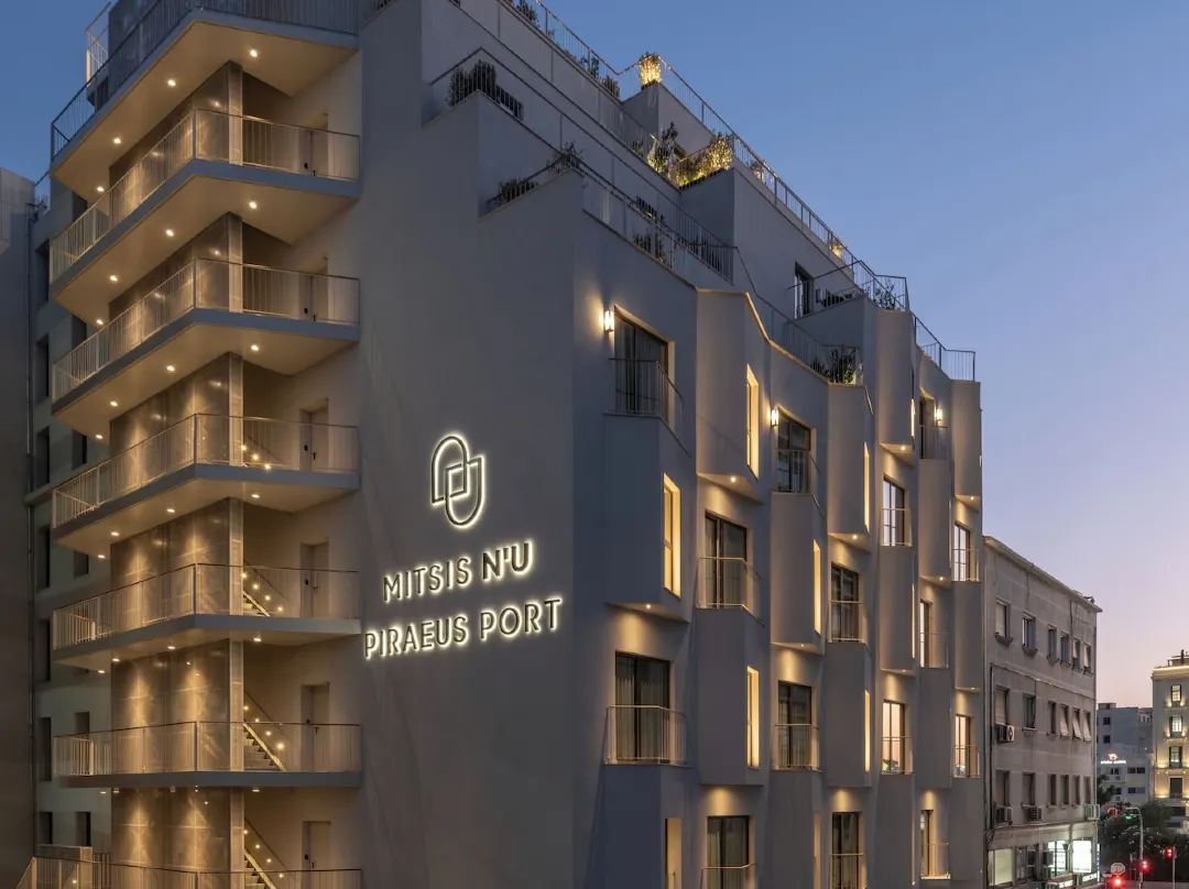 Mitsis N'u Piraeus Port - Пирей