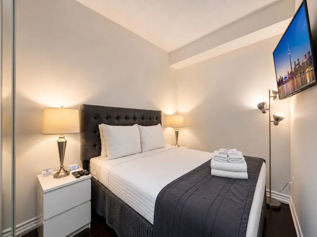 Suite De 2 Chambres Au Centre-ville De Toronto Près Du Quartier Des Affaires, De L'université De - Toronto