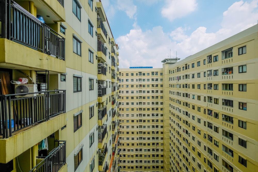 Wonderful Studio At Kebagusan City Apartment - Depok