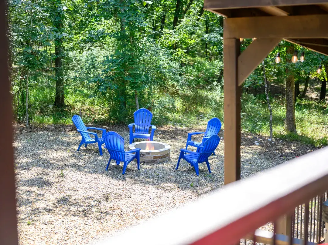 Neon Lights And Vibrant Atmosphere - Inviting Getaway Retreat - Broken Bow, OK