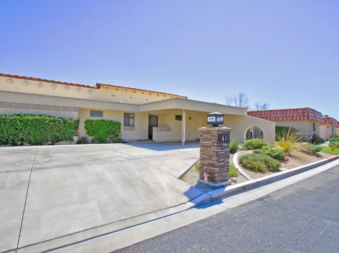 Desert Golf Retreat With Stylish Patio - Unique Vintage Oasis - Palm Desert