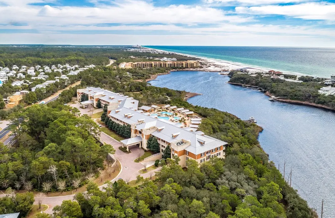 Expansive Pool Deck And Scenic Lake Access - Serene Coastal Sanctuary - Seaside, FL