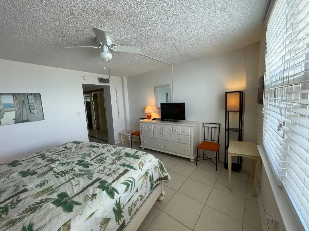 Ocean View And Pool Access - Spectacular Coastal Getaway - New Smyrna Beach, FL