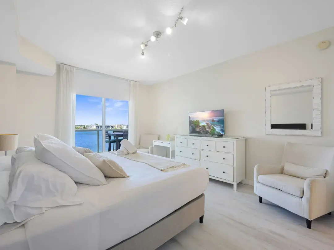 Golden Bay 506 - Aventura, FL