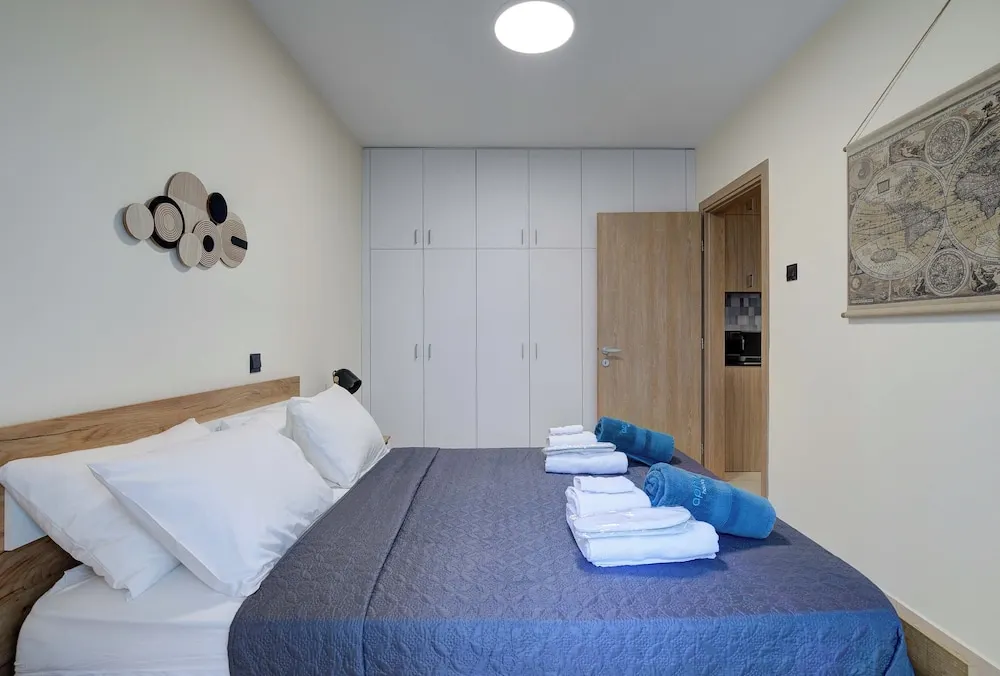 74 Prokymea- Steps From The Sea, Downtown, Balcony - Limassol