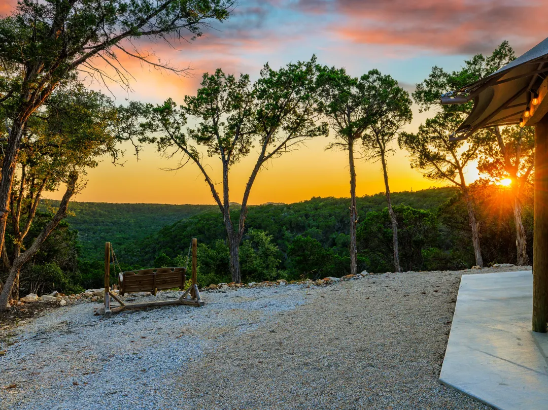 Romantic Safari Tent With Stunning Views - Enchanting Getaway - Canyon Lake, TX